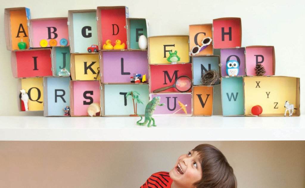 Alphabet museum: Build alphabet boxes to associate letters, object for ...